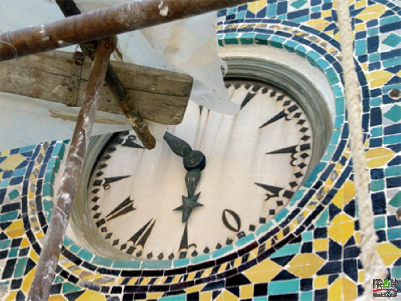 Baharestan Square Photo Gallery - Iran Travel and Tourism