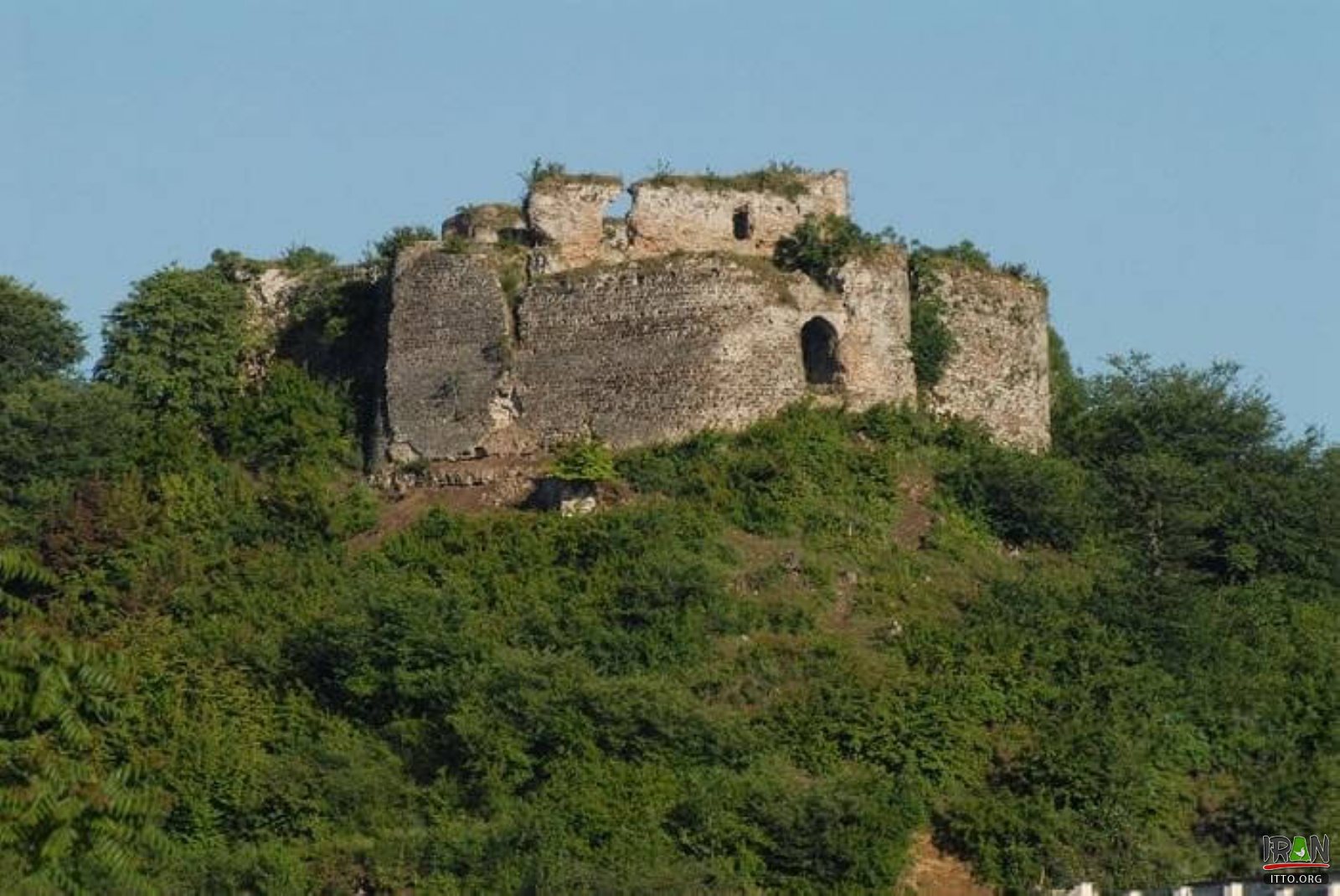 Salsaal Lisar Castle Photo Gallery - Iran Travel and Tourism