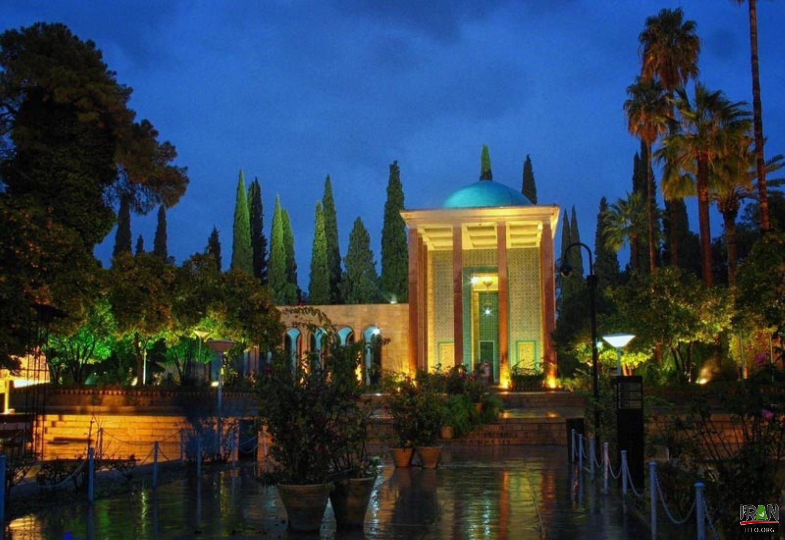 Sa'di Tomb (Sa'dieh) Photo Gallery - Iran Travel and Tourism