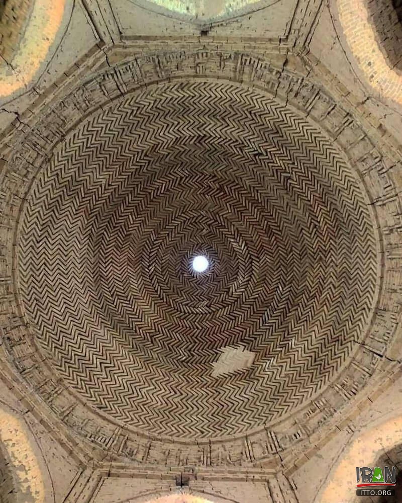 Tomb of Arsalan Jazeb and Ayaz Minaret Photo Gallery - Iran Travel and ...