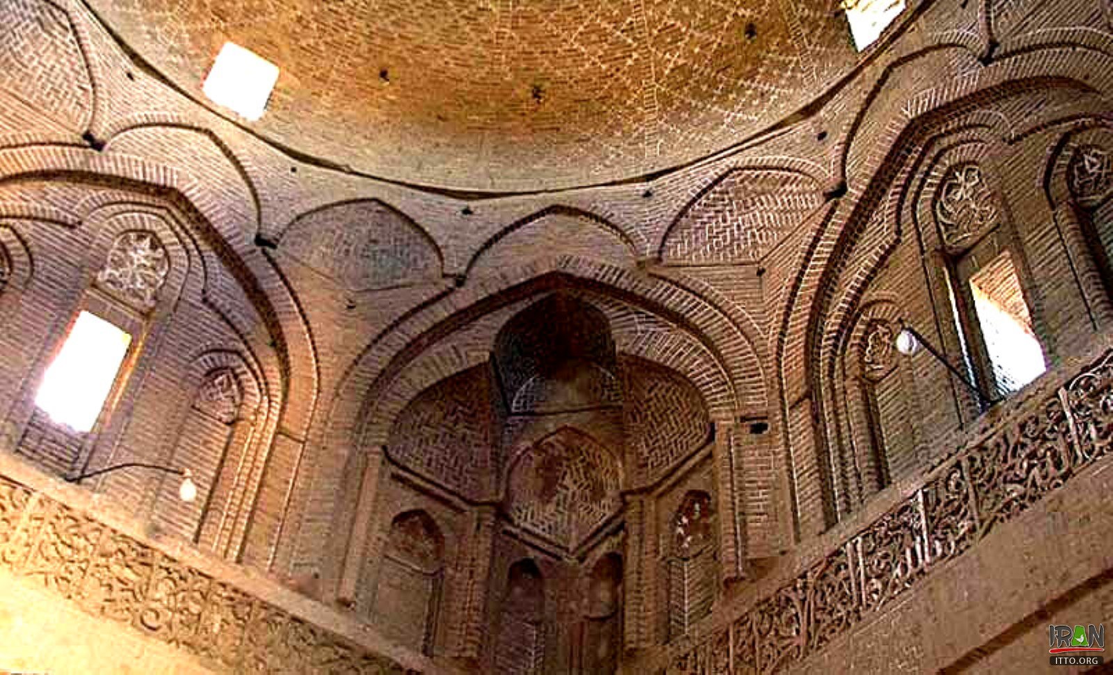 Ardestan Jame Mosque Photo Gallery - Iran Travel and Tourism
