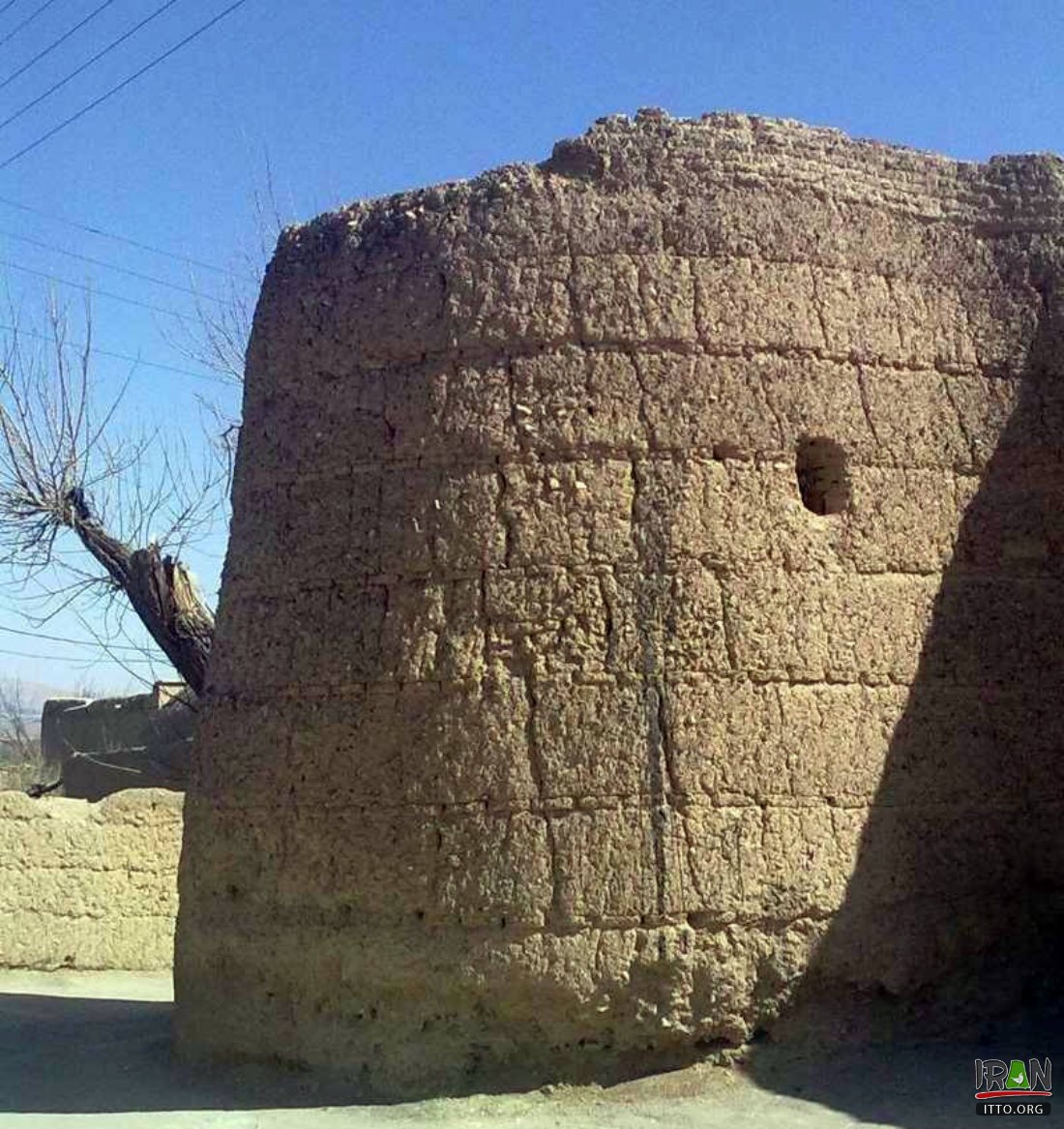 Castles in Mahallat Photo Gallery - Iran Travel and Tourism