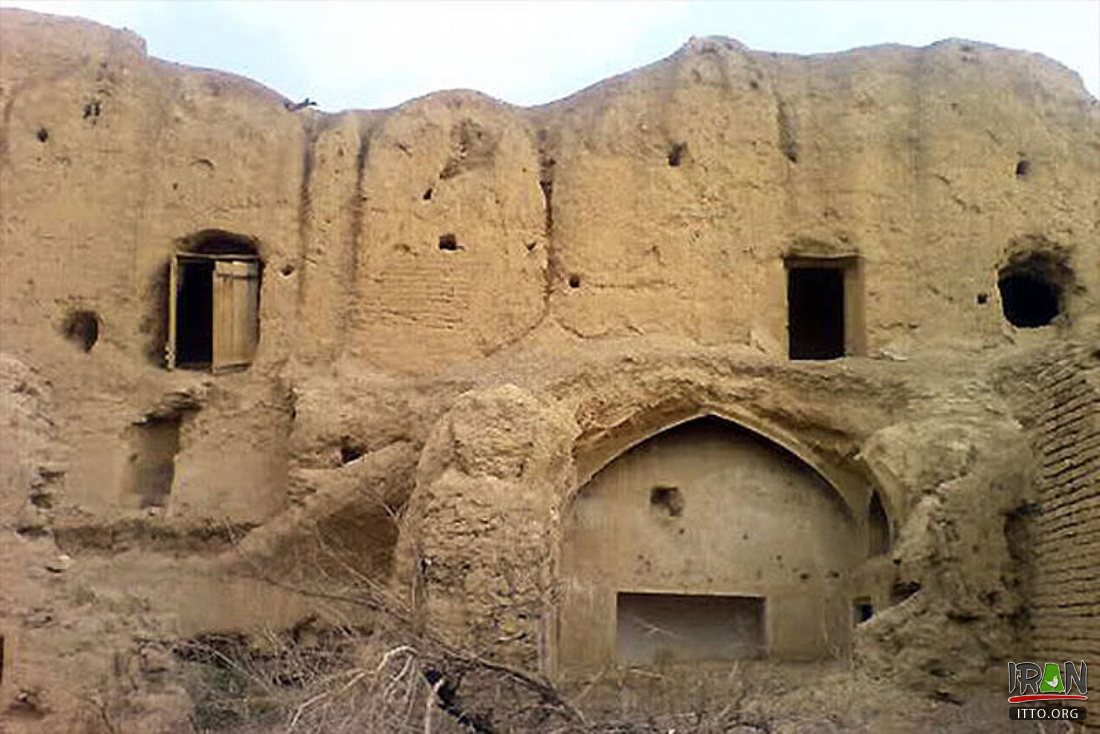 Castles in Mahallat Photo Gallery - Iran Travel and Tourism