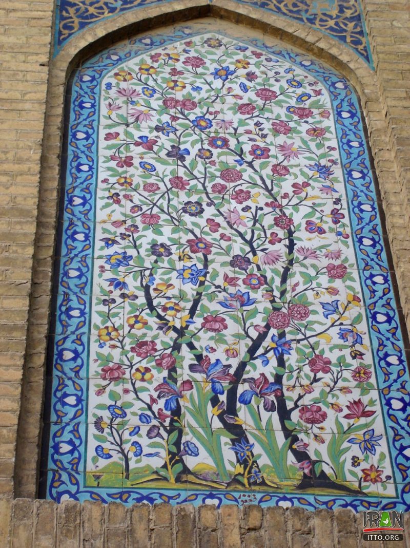 Atiq Jame Mosque Photo Gallery - Iran Travel and Tourism