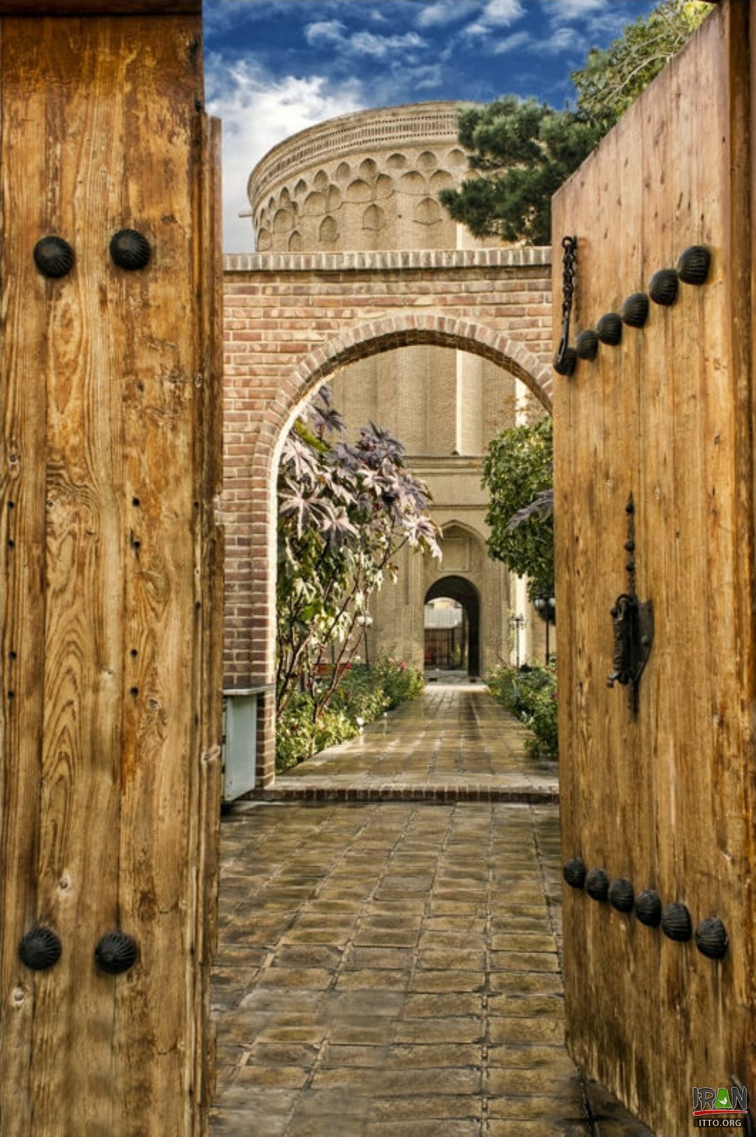 Ancient Ray (Shahr-e-Rey) Photo Gallery - Iran Travel and Tourism