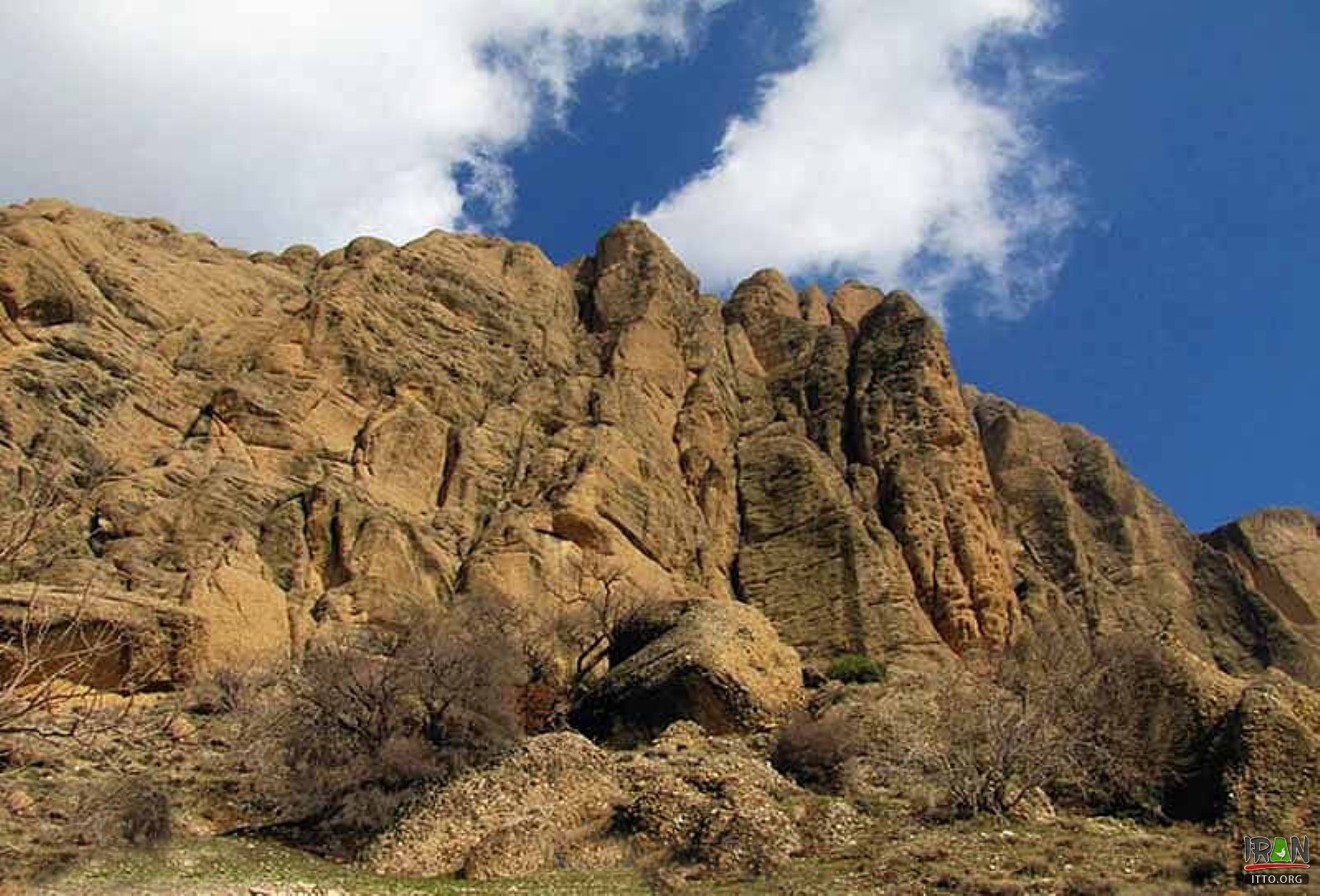 Haft Tanan Mountain Photo Gallery - Iran Travel and Tourism