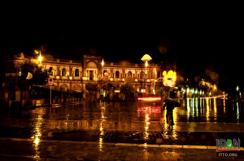 Hasan Abad Square Photo Gallery - Iran Travel and Tourism