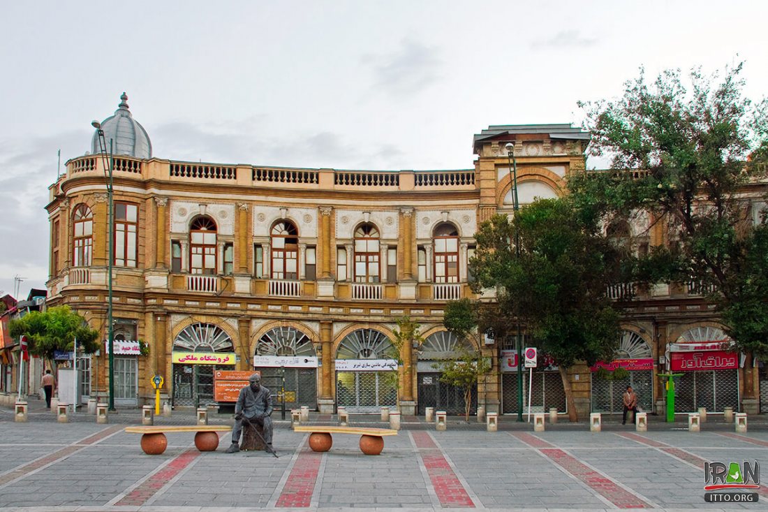 Hasan Abad Square Photo Gallery - Iran Travel and Tourism
