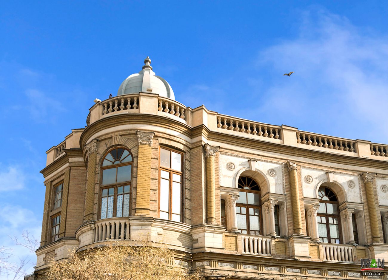 Hasan Abad Square Photo Gallery - Iran Travel and Tourism