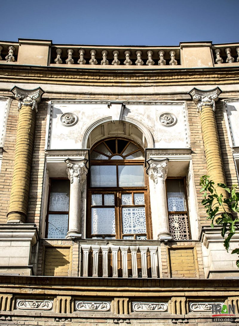 Hasan Abad Square Photo Gallery - Iran Travel and Tourism