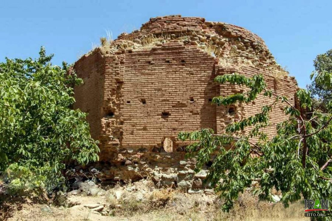 Kafar Gonbad Dome Photo Gallery - Iran Travel and Tourism