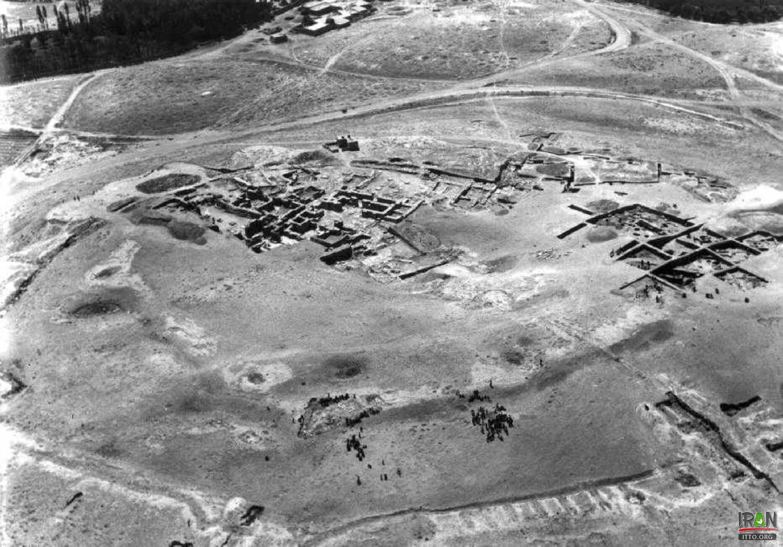 Hassanloo Hill Photo Gallery - Iran Travel and Tourism