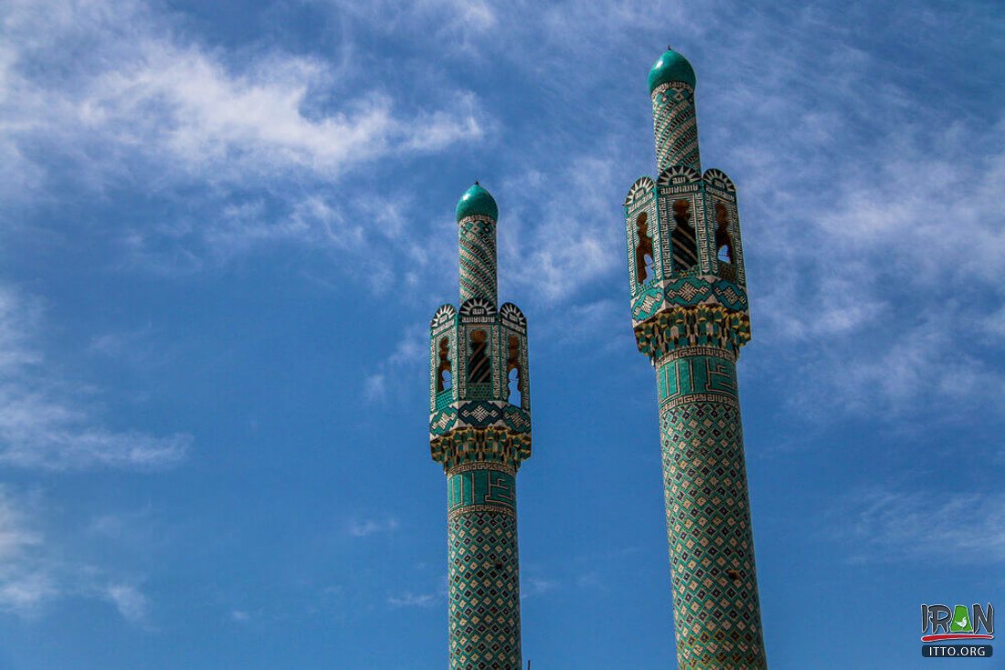 Tomb of Shah Nimatullah Vali Photo Gallery - Iran Travel and Tourism