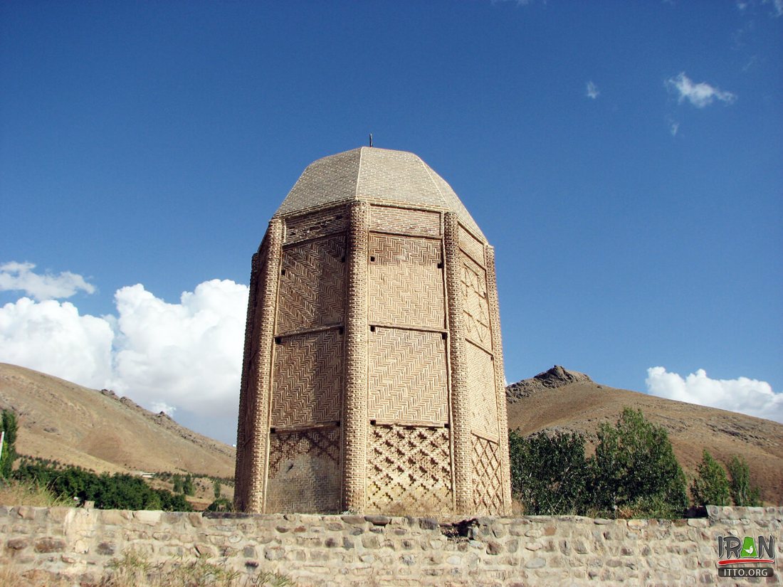 Tomb and Tower of Sheikh Shebeli Photo Gallery - Iran Travel and Tourism