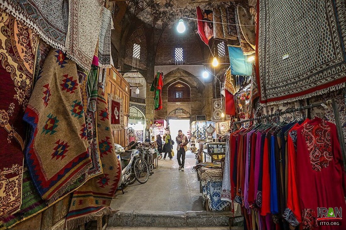 Isfahan Grand Bazaar Photo Gallery - Iran Travel and Tourism
