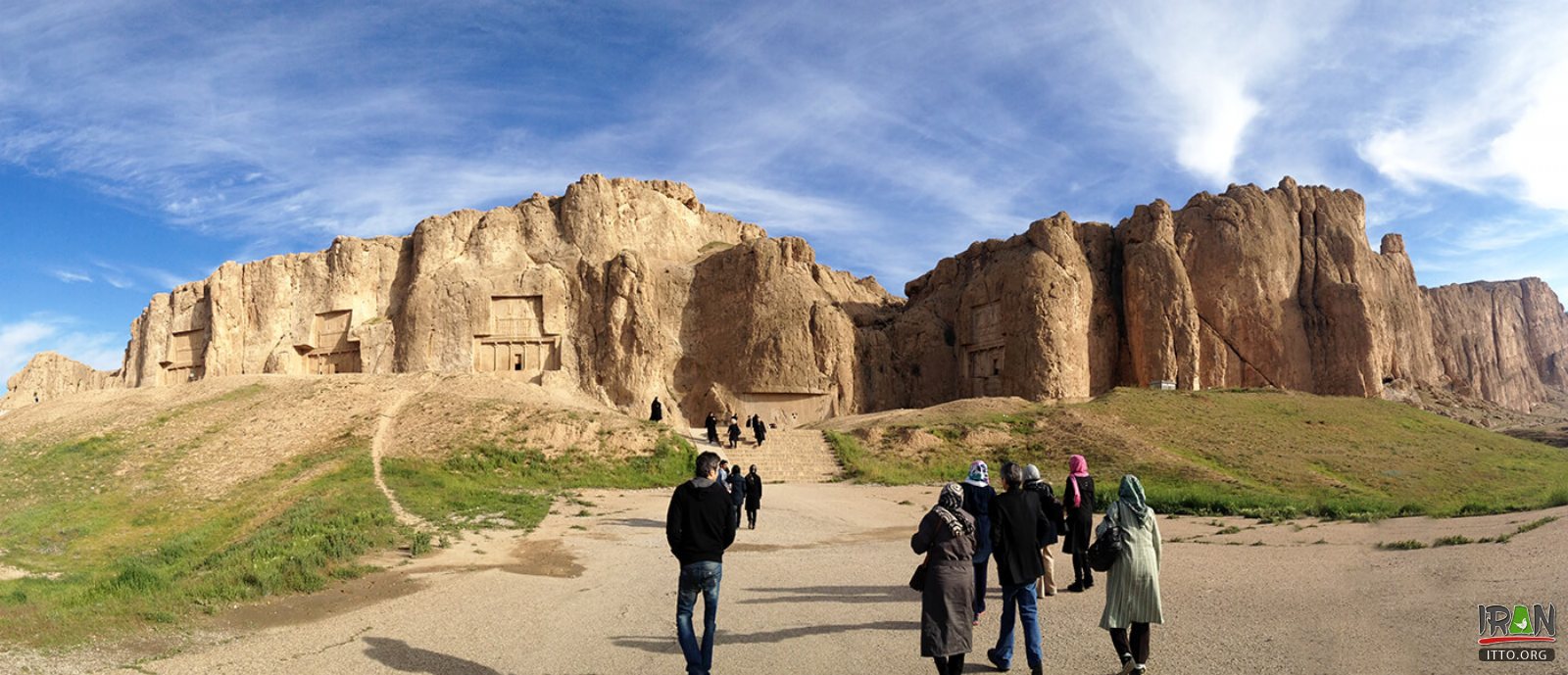 Naqsh-e Rostam Photo Gallery - Iran Travel and Tourism