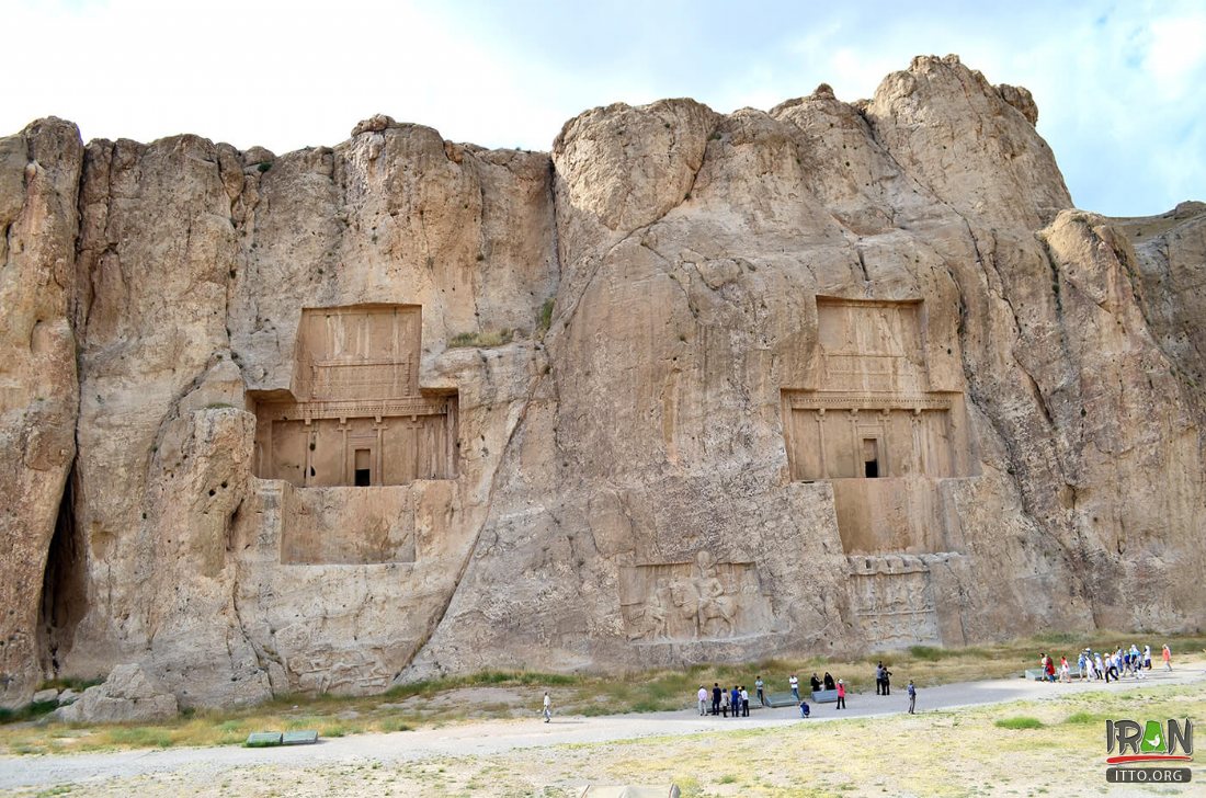 Naqsh-e Rostam Photo Gallery - Iran Travel and Tourism