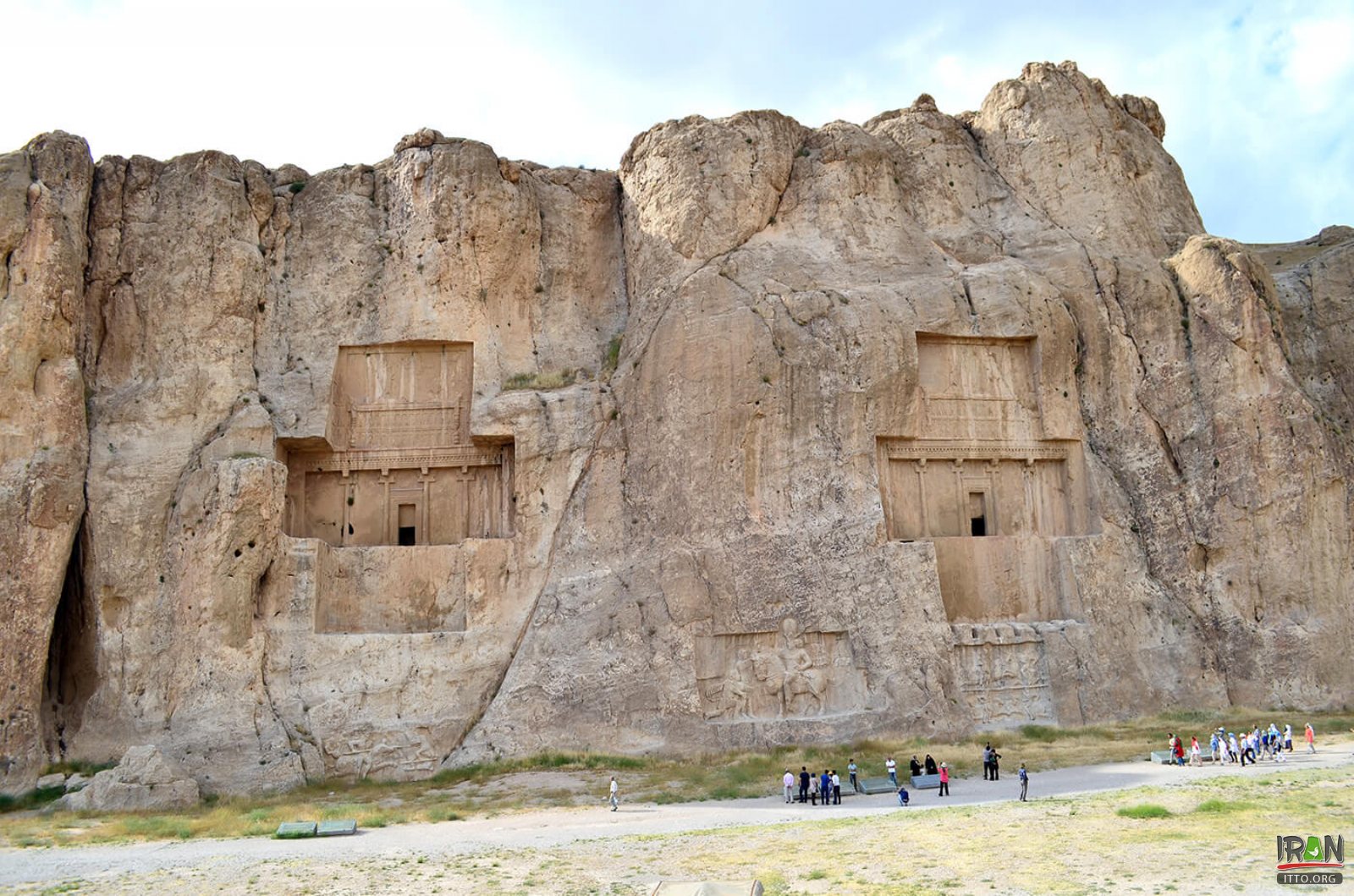 Naqsh-e Rostam Photo Gallery - Iran Travel and Tourism