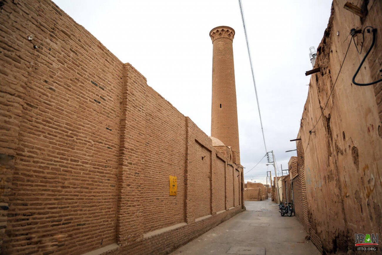 Zavareh Village Photo Gallery - Iran Travel and Tourism