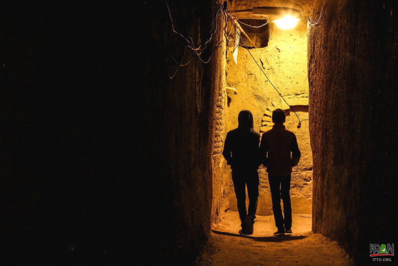 Zavareh Village Photo Gallery - Iran Travel and Tourism