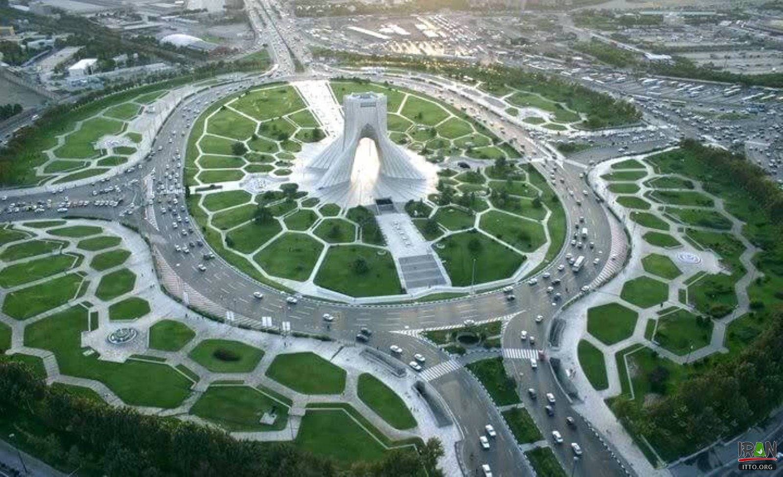 Azadi Square (Azadi Tower) Photo Gallery - Iran Travel and Tourism