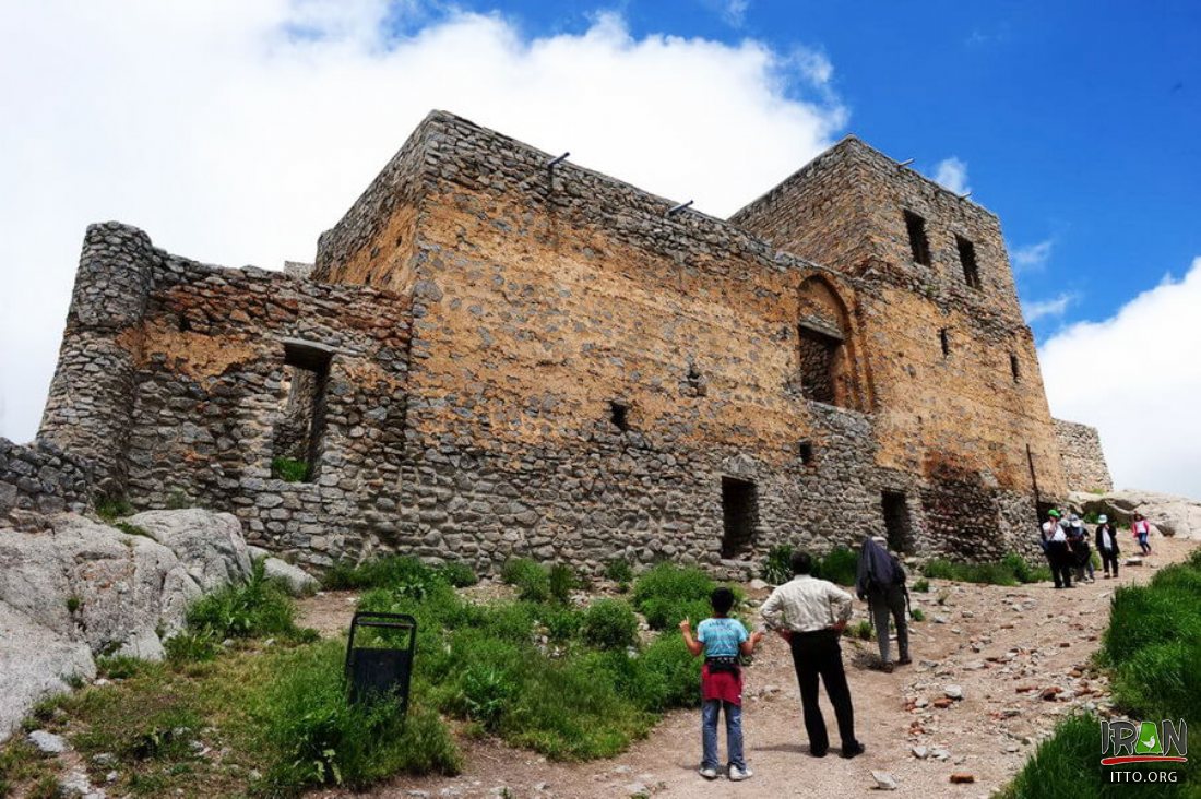 Babak Castle Photo Gallery - Iran Travel and Tourism