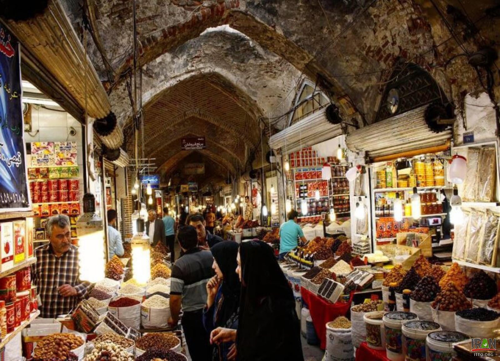 Bazaar of Ardabil Photo Gallery - Iran Travel and Tourism