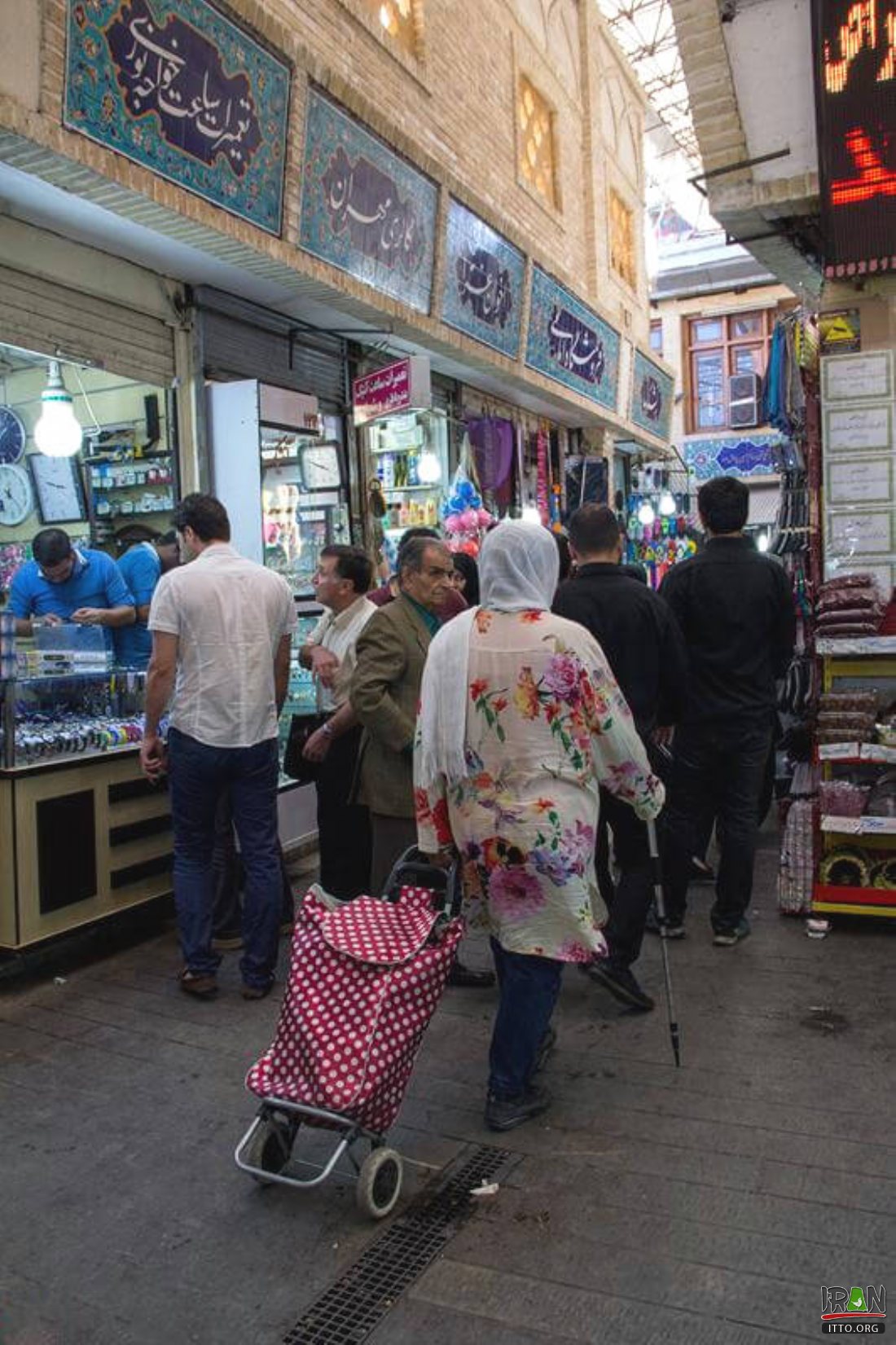 Tajrish Bazaar Photo Gallery - Iran Travel and Tourism
