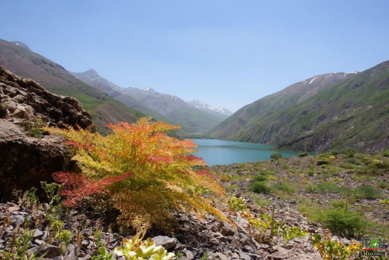 Gahar Lake (Gol Gahar) Photo Gallery - Iran Travel and Tourism
