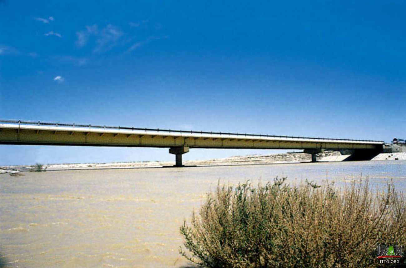 Hirmand River (Helmand) Photo Gallery - Iran Travel and Tourism