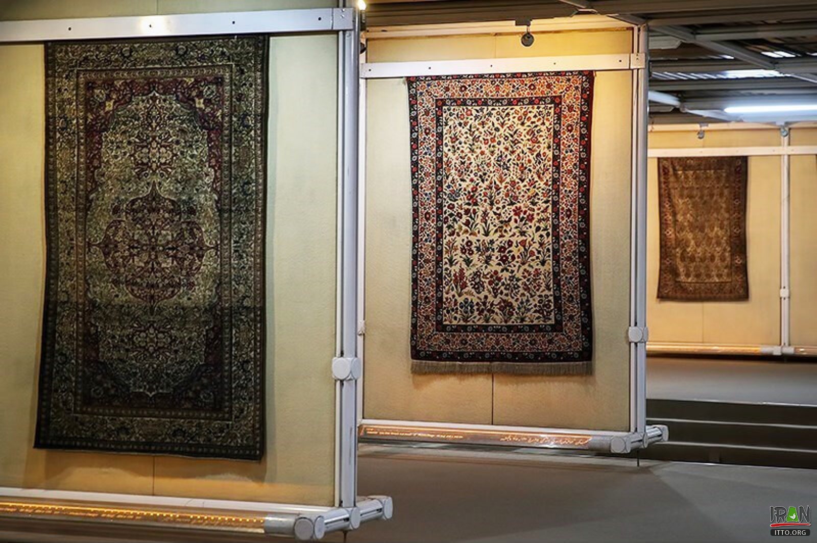Carpet Museum of Iran Photo Gallery - Iran Travel and Tourism