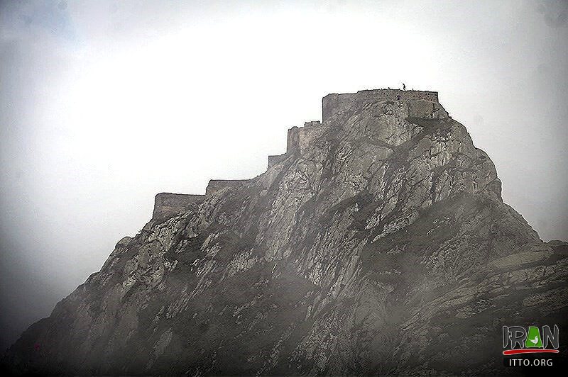 Babak Castle Photo Gallery - Iran Travel and Tourism