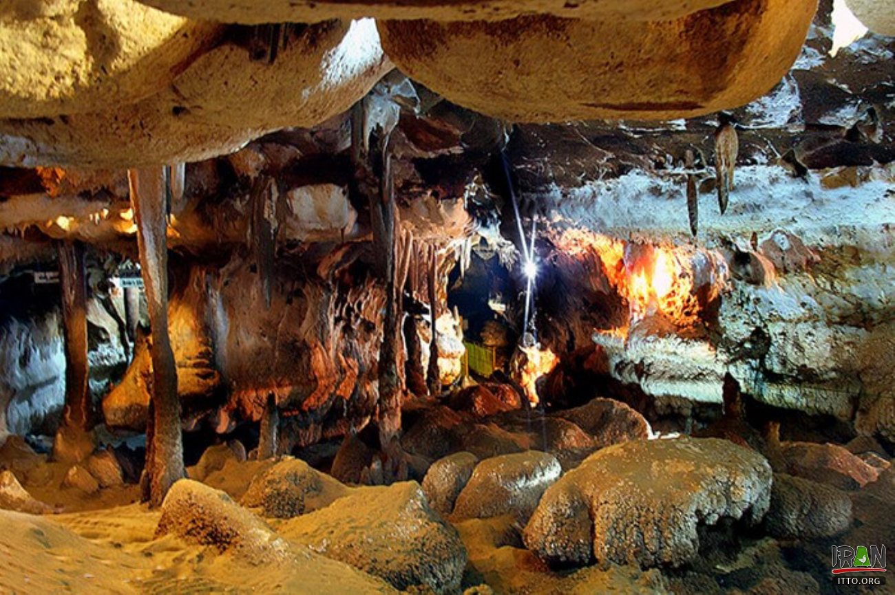 Katlah Khor Cave Photo Gallery - Iran Travel and Tourism