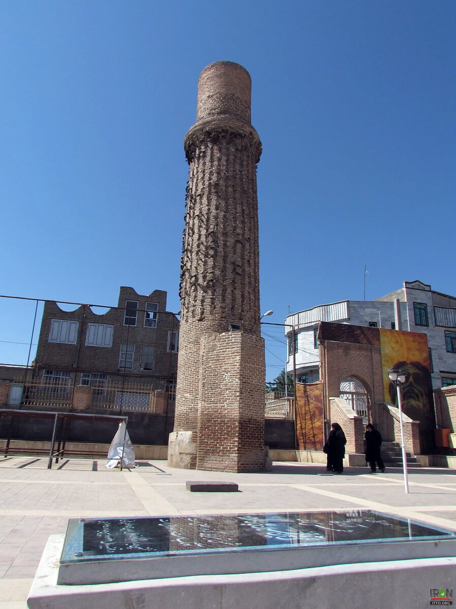 Shams-e-tabrizi Tomb and Minaret Photo Gallery - Iran Travel and Tourism