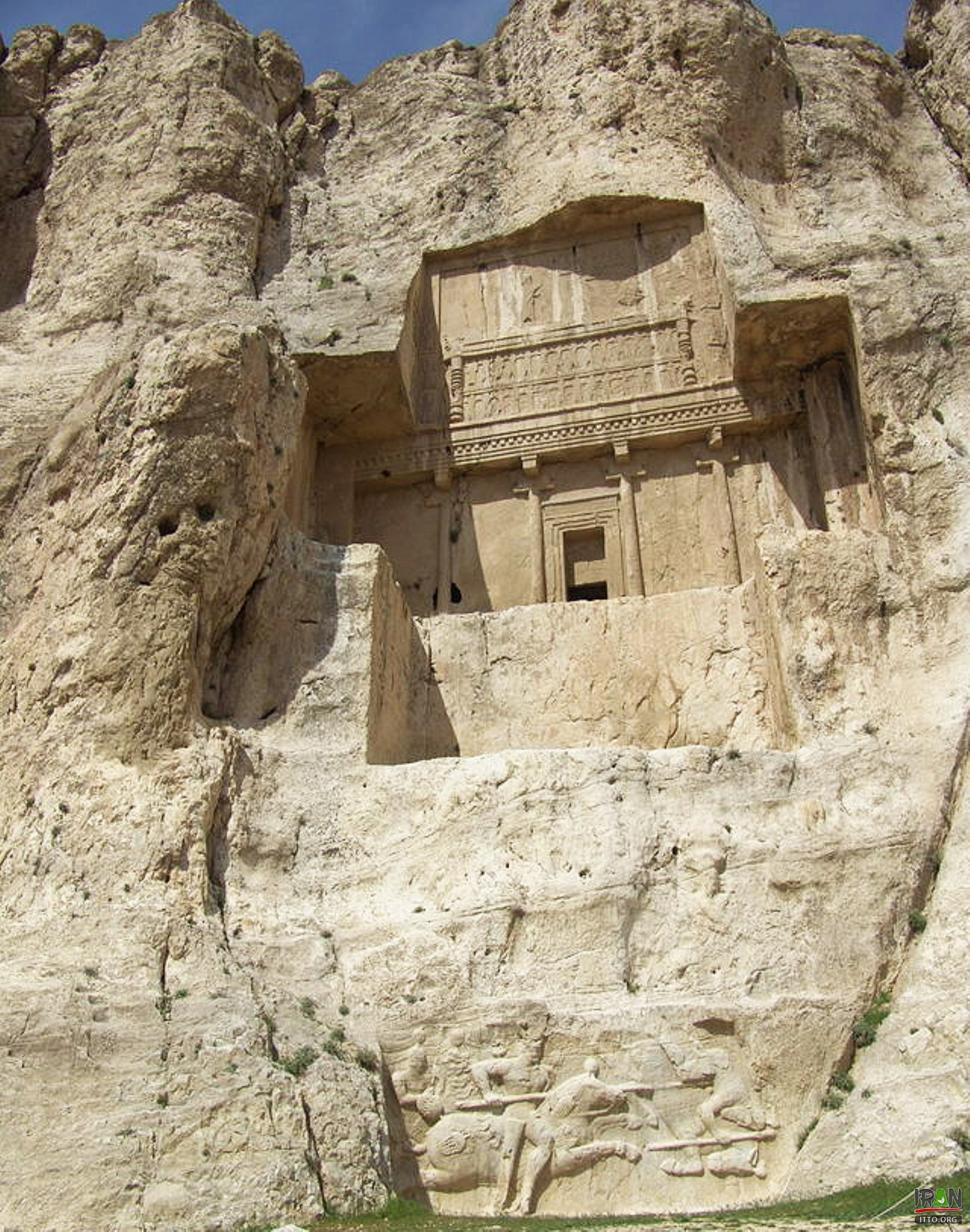 Naqsh-e Rustam Engraving Photo Gallery - Iran Travel and Tourism