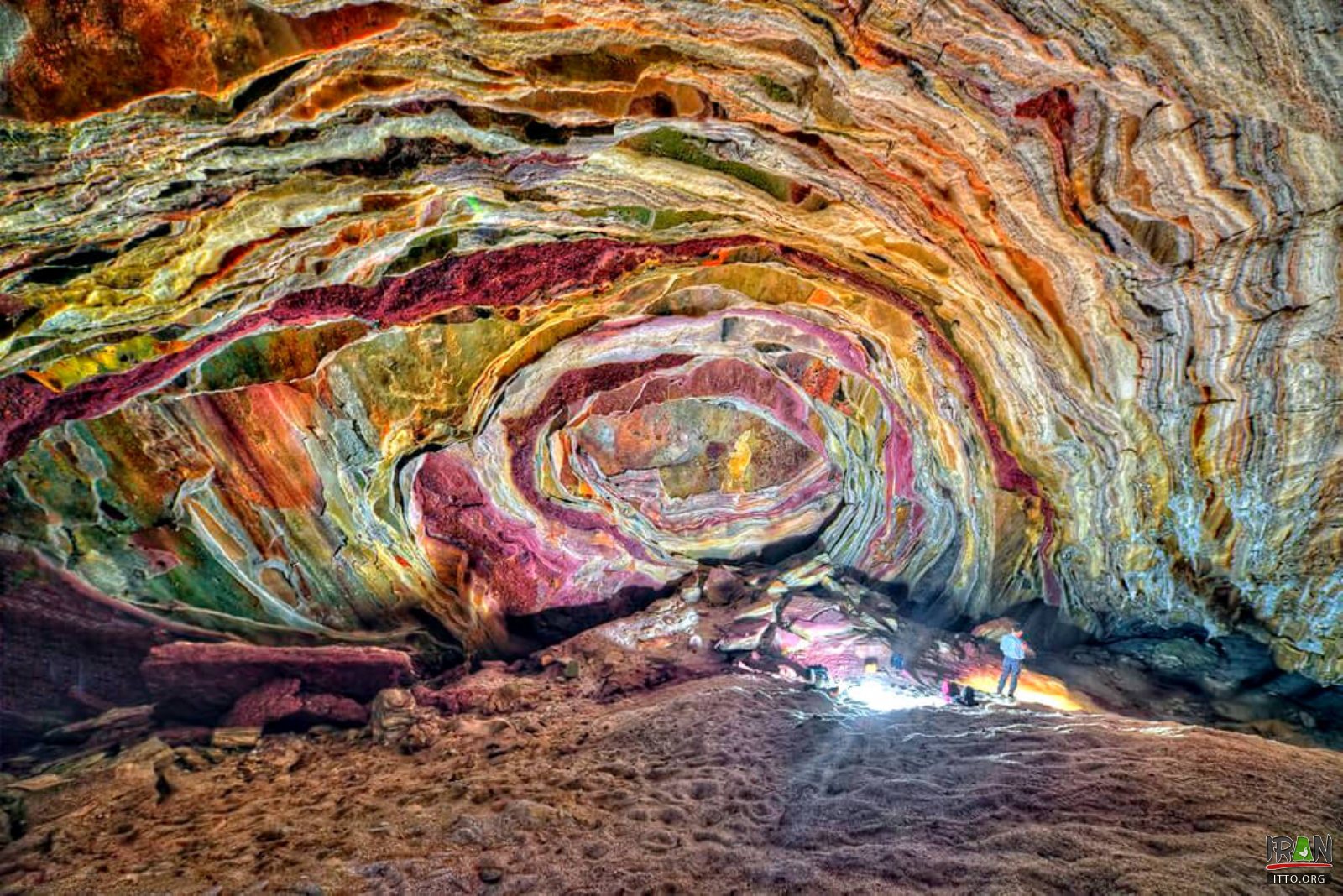 Namakdan Salt Cave Photo Gallery - Iran Travel and Tourism