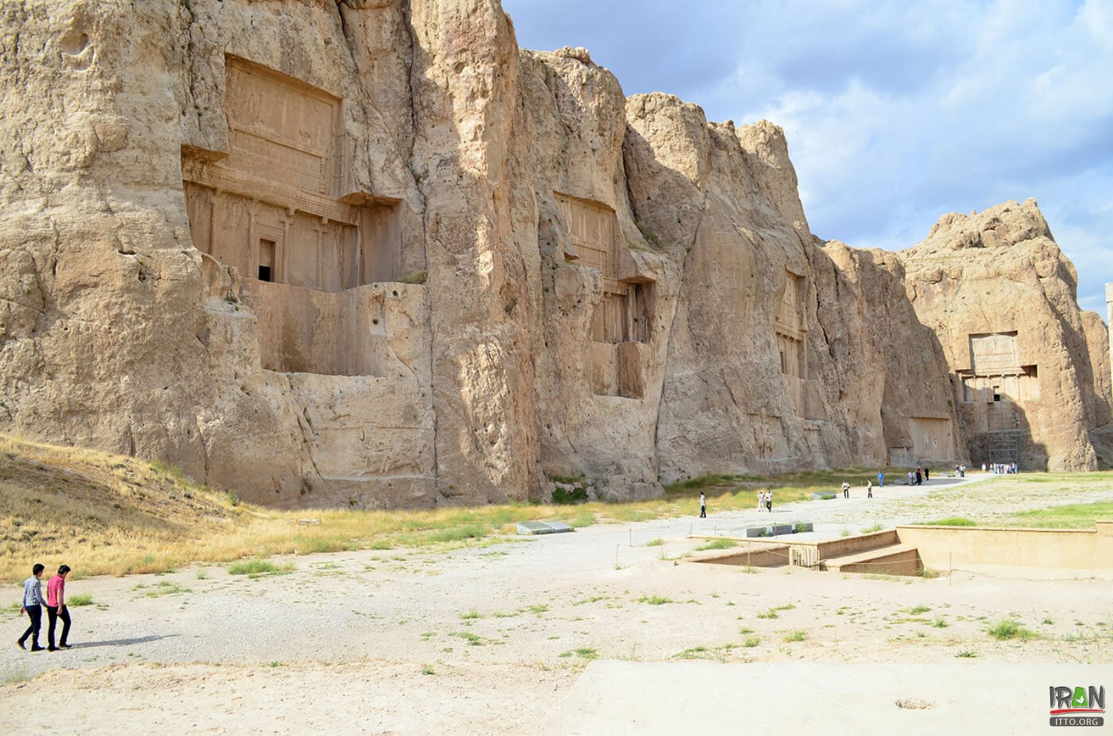 Naqsh-e Rostam Photo Gallery - Iran Travel and Tourism