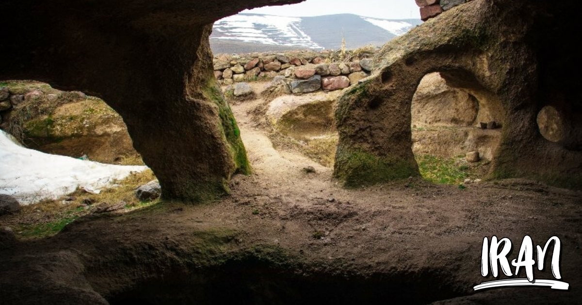 PHOTO: Hilehvar Village - near Osku and Kandovan Village - Iran Travel ...