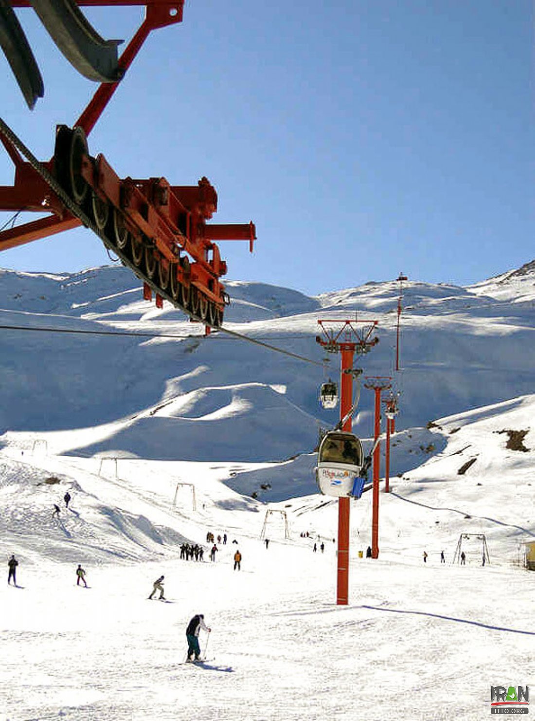 Pooladkaf International ski resort Photo Gallery - Iran Travel and Tourism