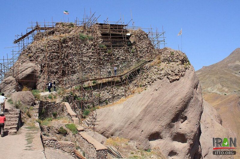 Alamut Castle Photo Gallery - Iran Travel and Tourism