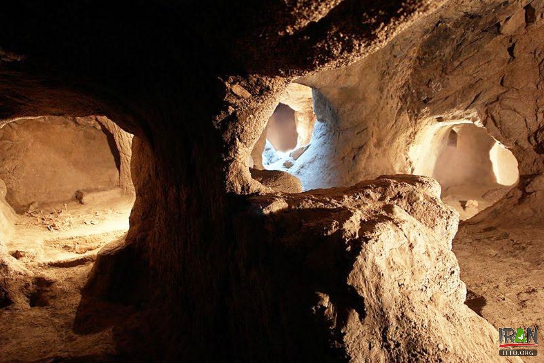 Samen Underground City Photo Gallery - Iran Travel and Tourism