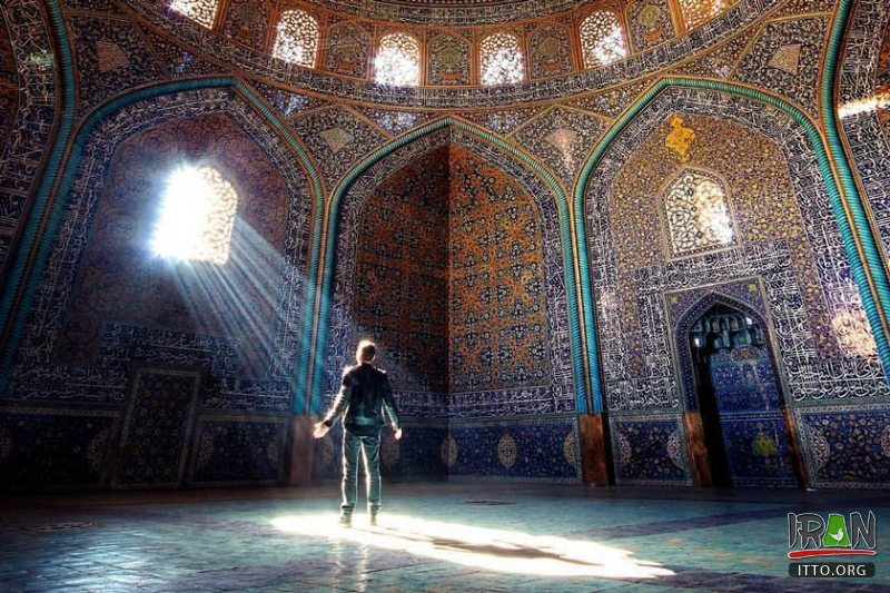 Sheikh Lotfollah Mosque Photo Gallery - Iran Travel and Tourism