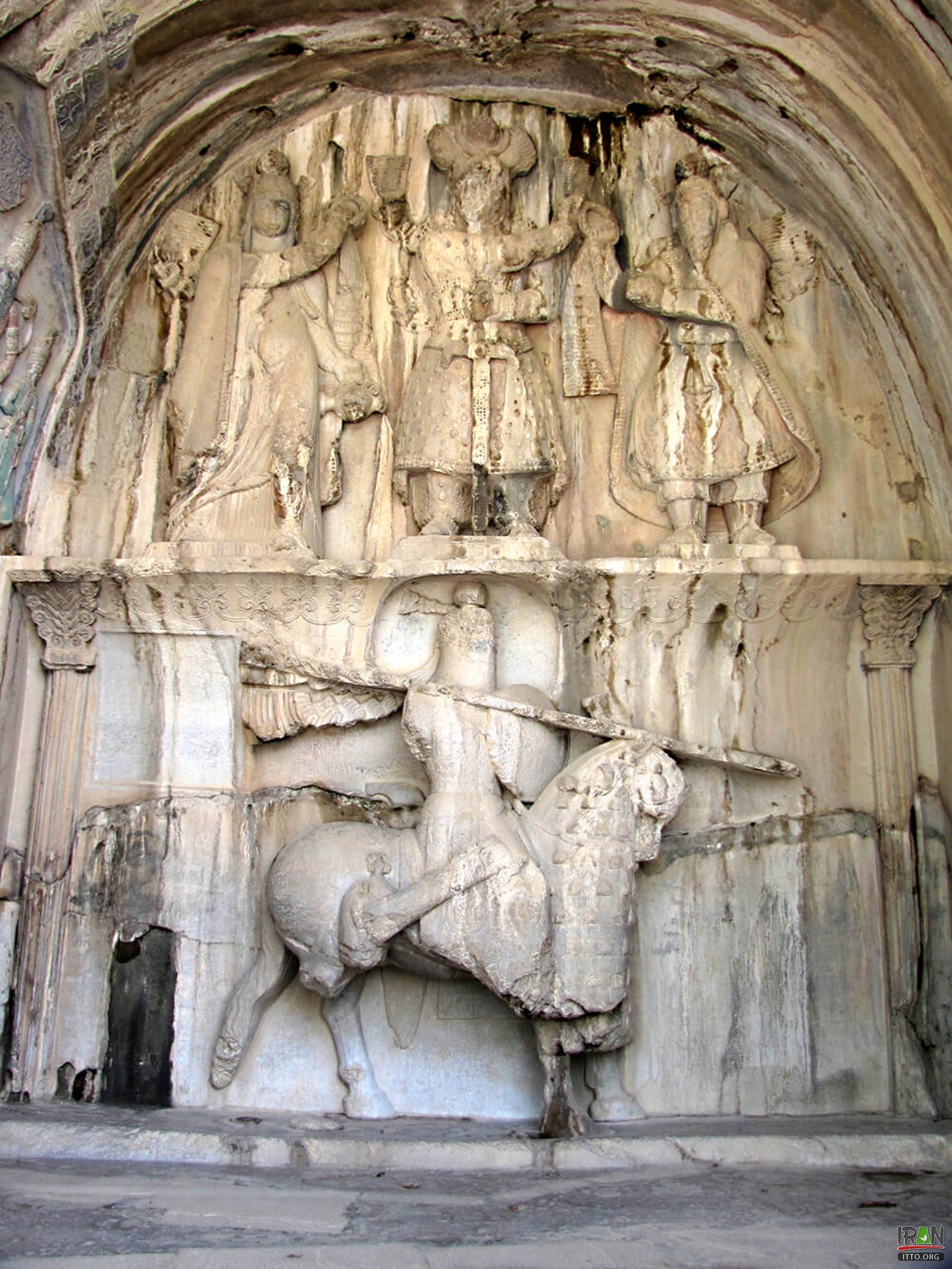 Taq-e Bostan Rock Reliefs Photo Gallery - Iran Travel and Tourism