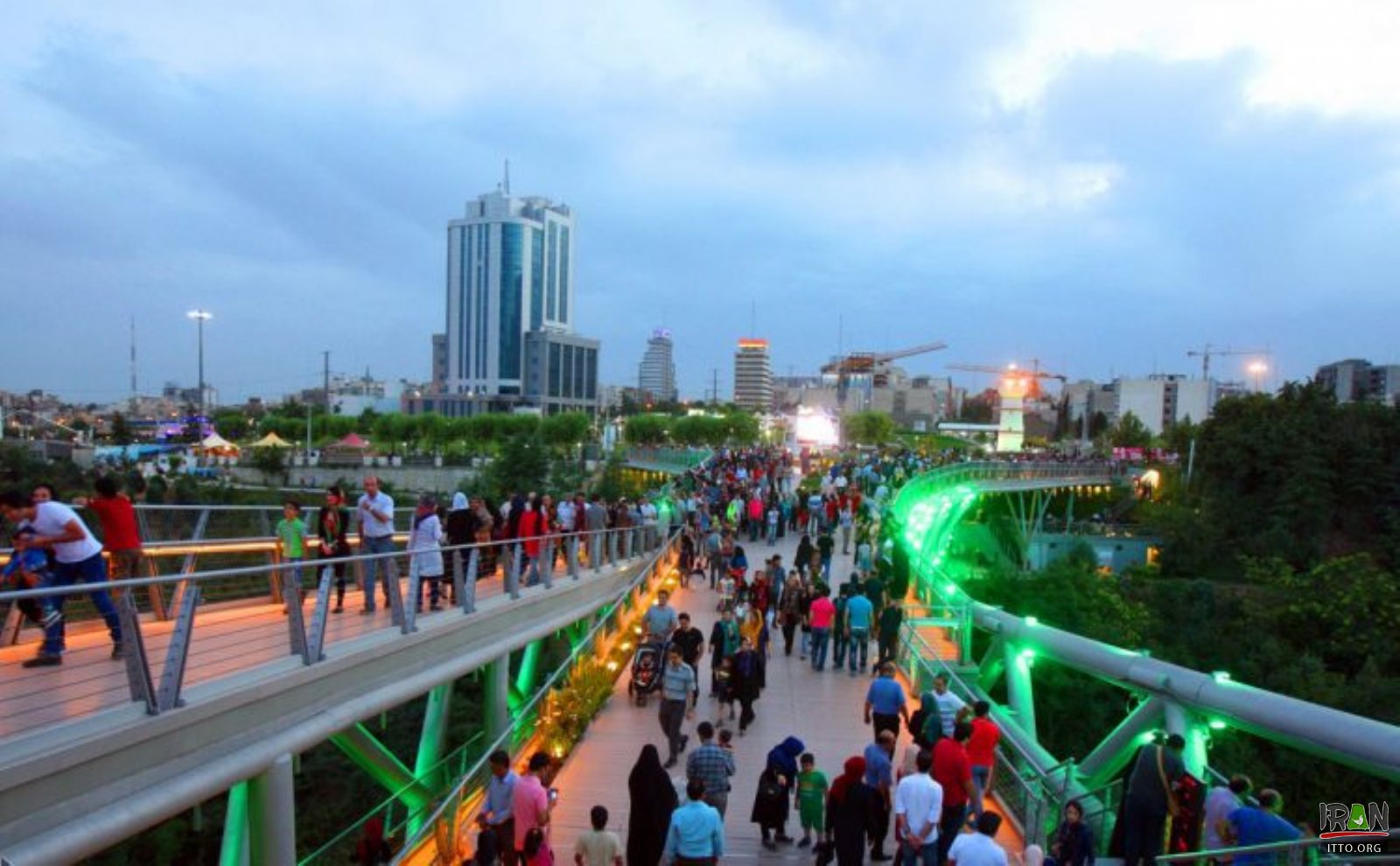 Tabiat Bridge Photo Gallery - Iran Travel and Tourism