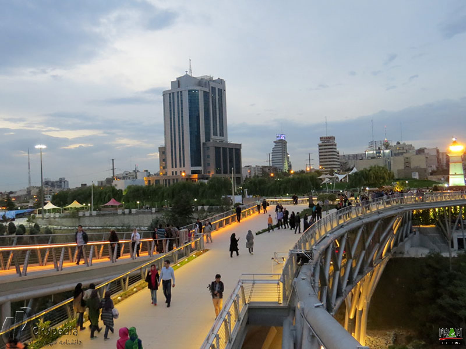Tabiat Bridge Photo Gallery - Iran Travel and Tourism