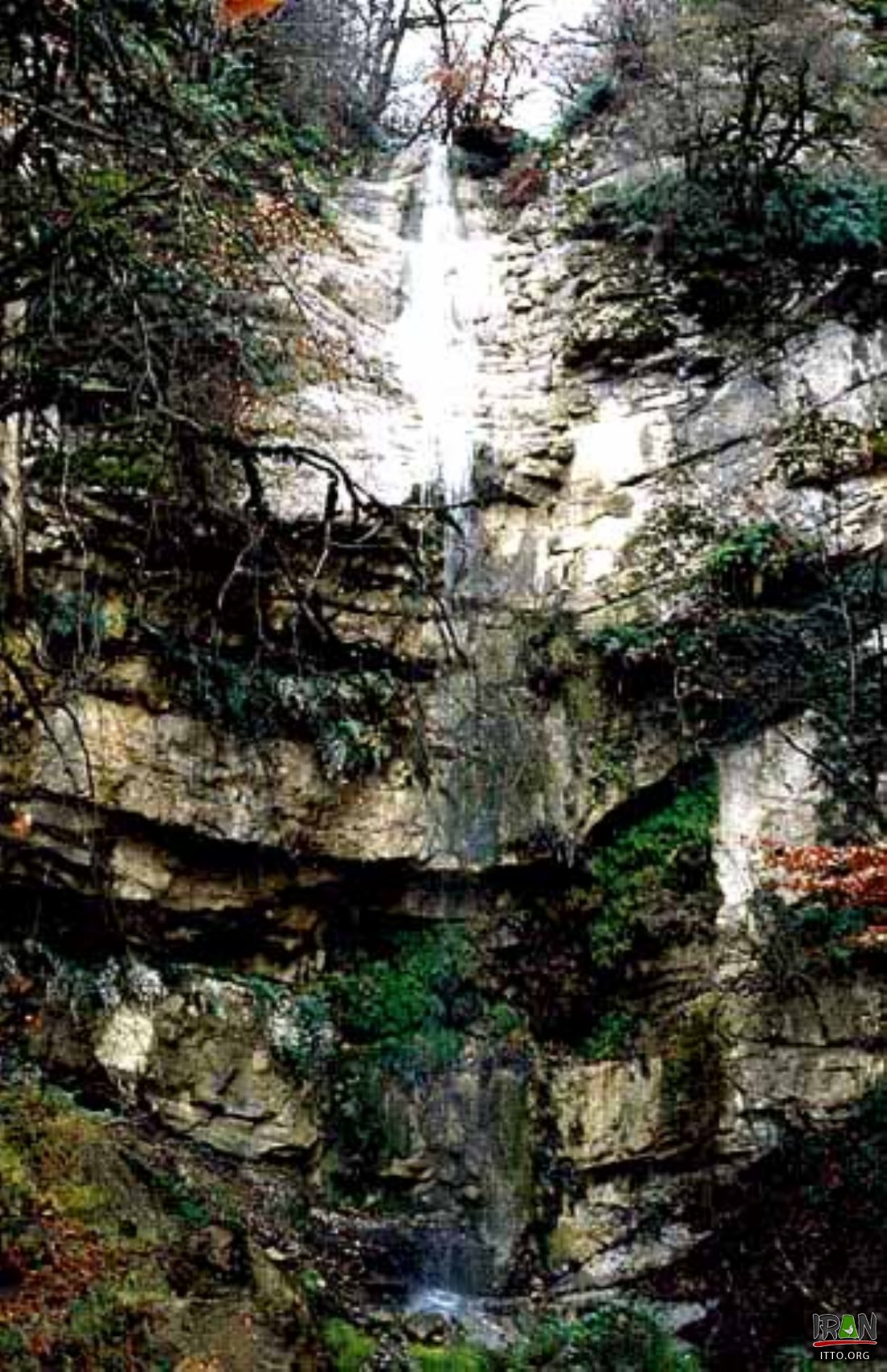 Abshar Dogholu Photo Gallery - Iran Travel and Tourism