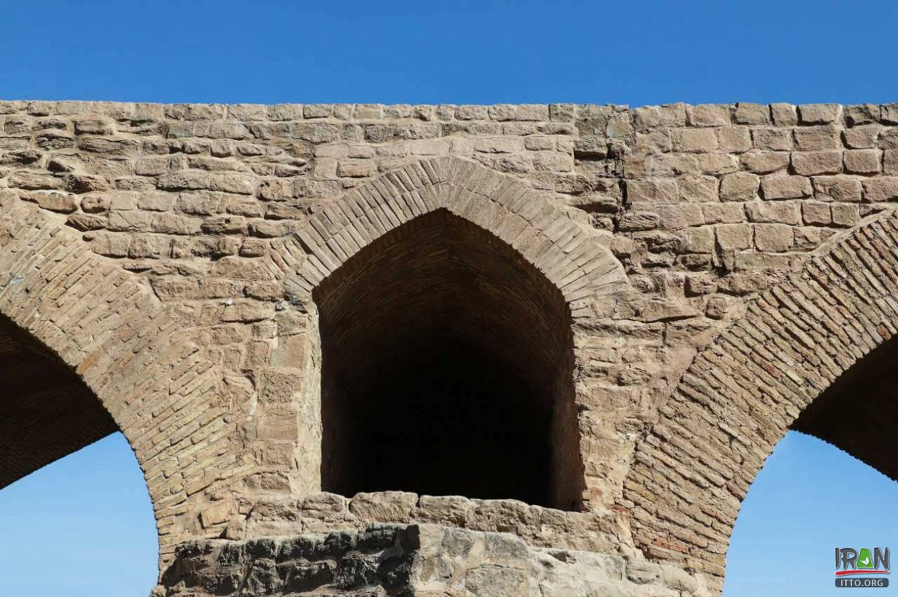 Band-e Kaisar (Shadorvan Bridge) Photo Gallery - Iran Travel and Tourism