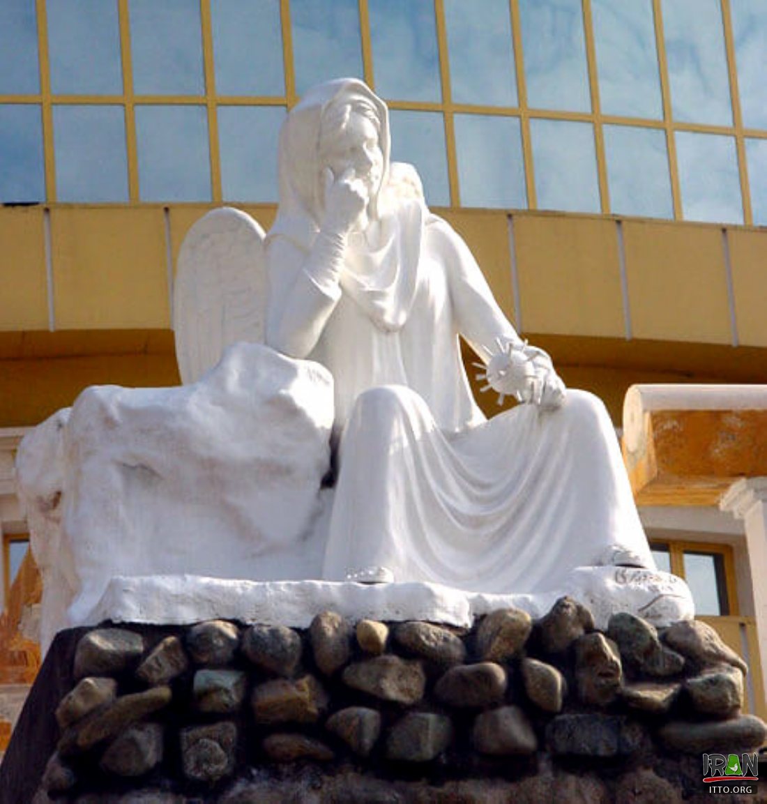 Vaziri Caved Museum Photo Gallery - Iran Travel and Tourism