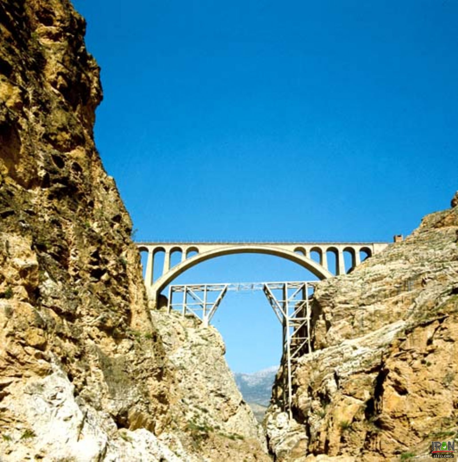 Veresk Bridge Photo Gallery - Iran Travel and Tourism