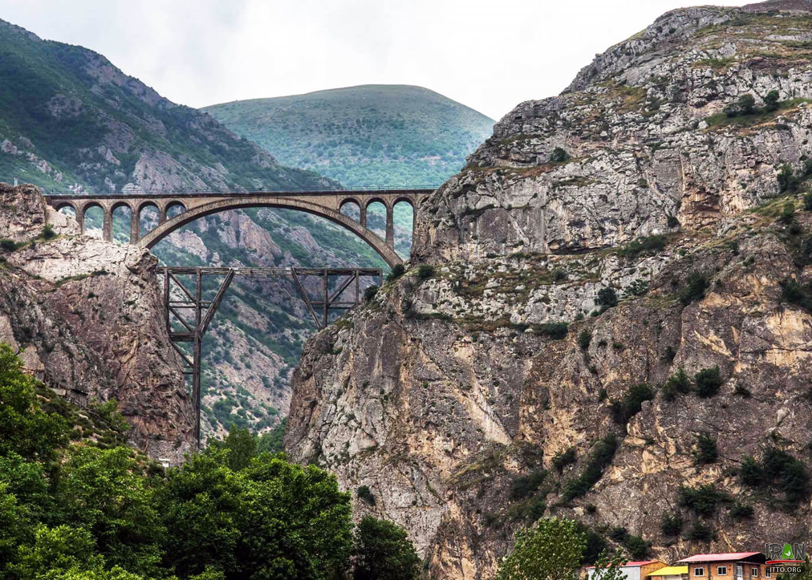 Veresk Bridge Photo Gallery - Iran Travel and Tourism
